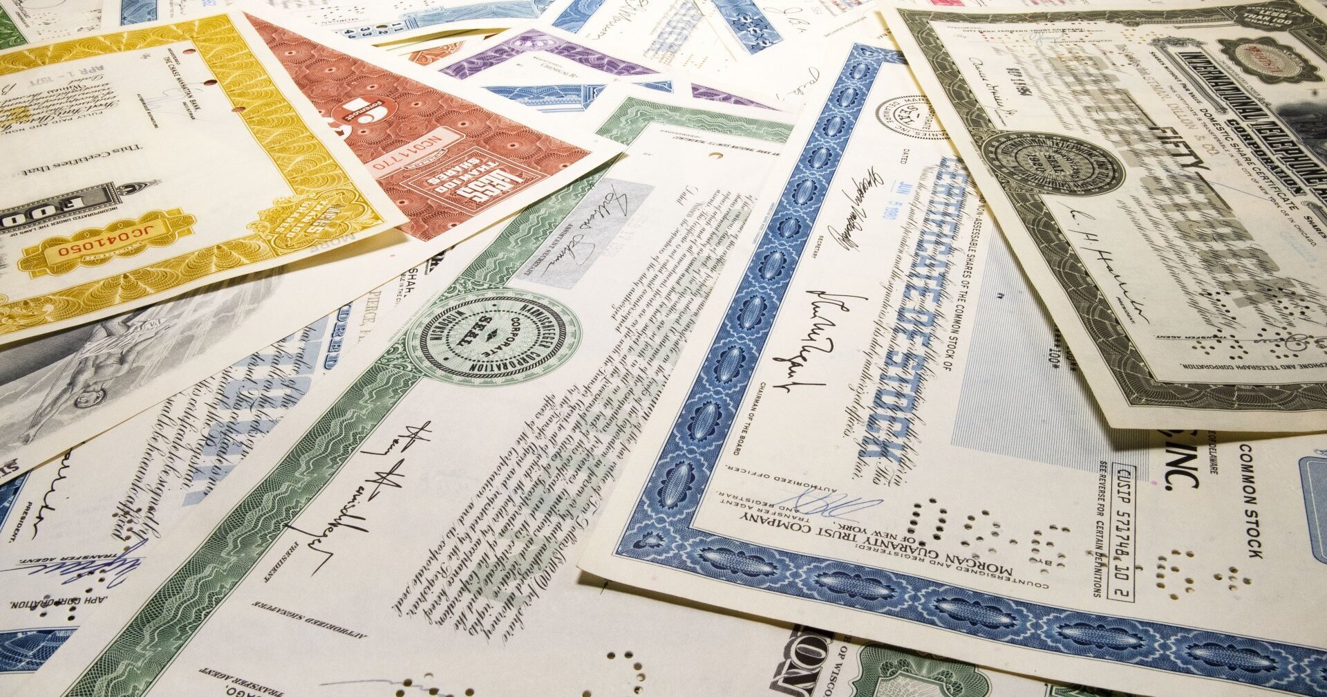 Інвестиції в ОВДП України від населення та бізнесу за рік зросли на 25 Мінфін Бізнес Цензор