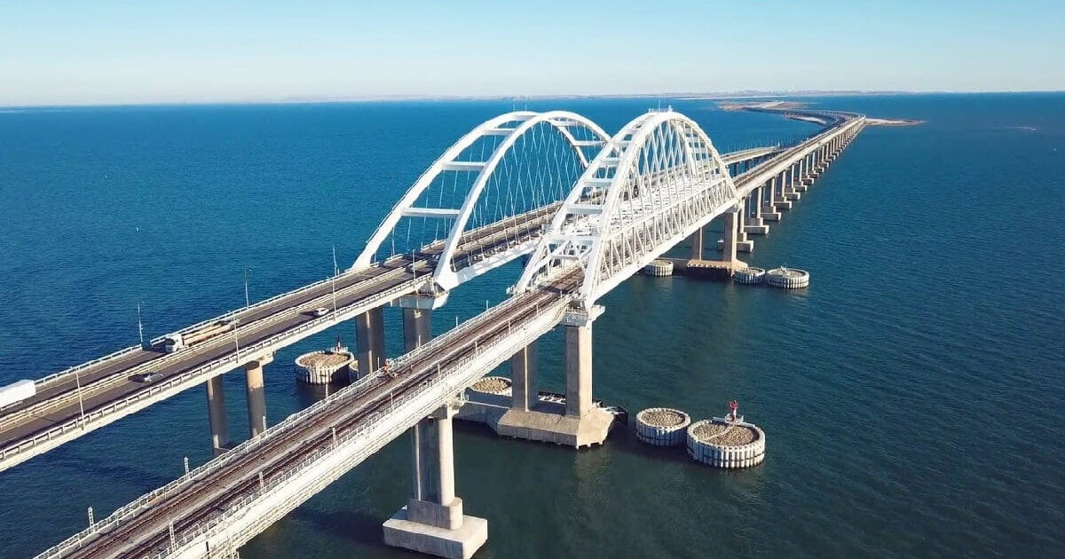 Russia is trying to strengthen the Kerch Bridge | Censor.NET