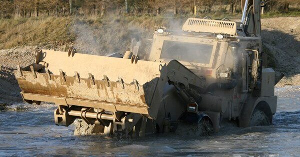 Міноборони: Допущено до використання у Силах оборони броньований ...