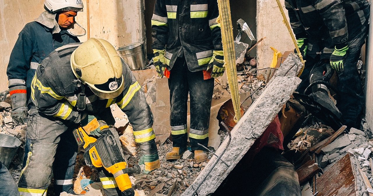 Атака РФ на Одесу завершилась пошуково рятувальна операція Цензор НЕТ