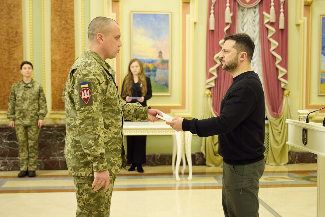 Housing for the Heroes of Ukraine: Handing over housing certificates to ...