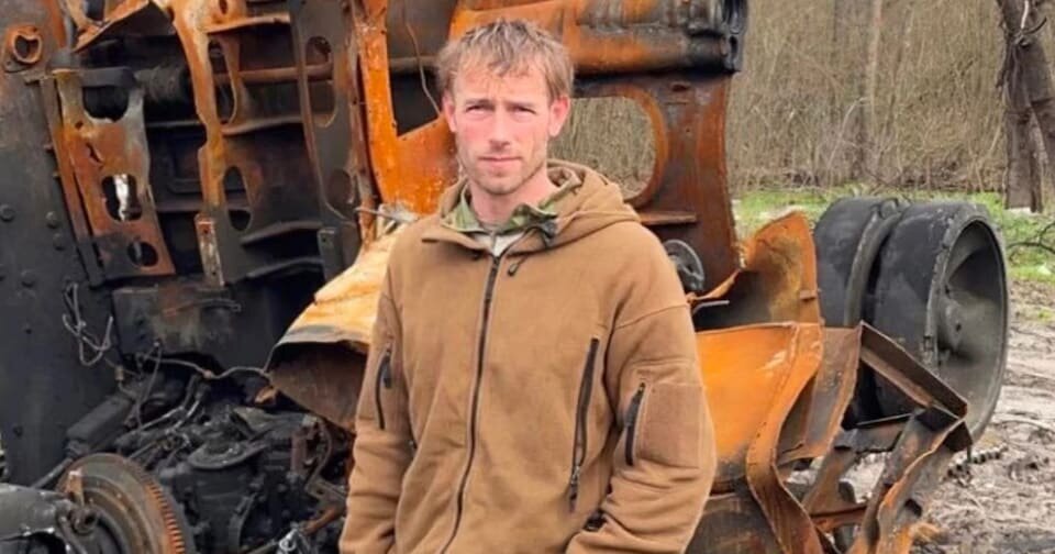 British volunteer Chris Garrett was killed | Censor.NET