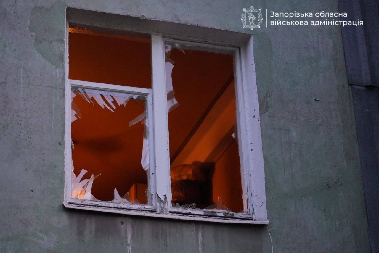 Russia attacked Zaporizhzhia with drones: a high-rise building has been ...