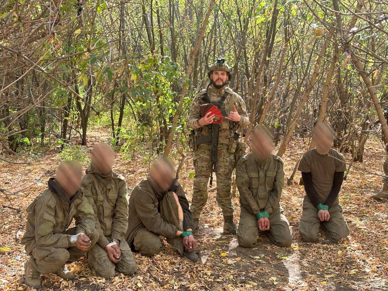 3 SAB captures a group of Russians in Kharkiv region | Censor.NET