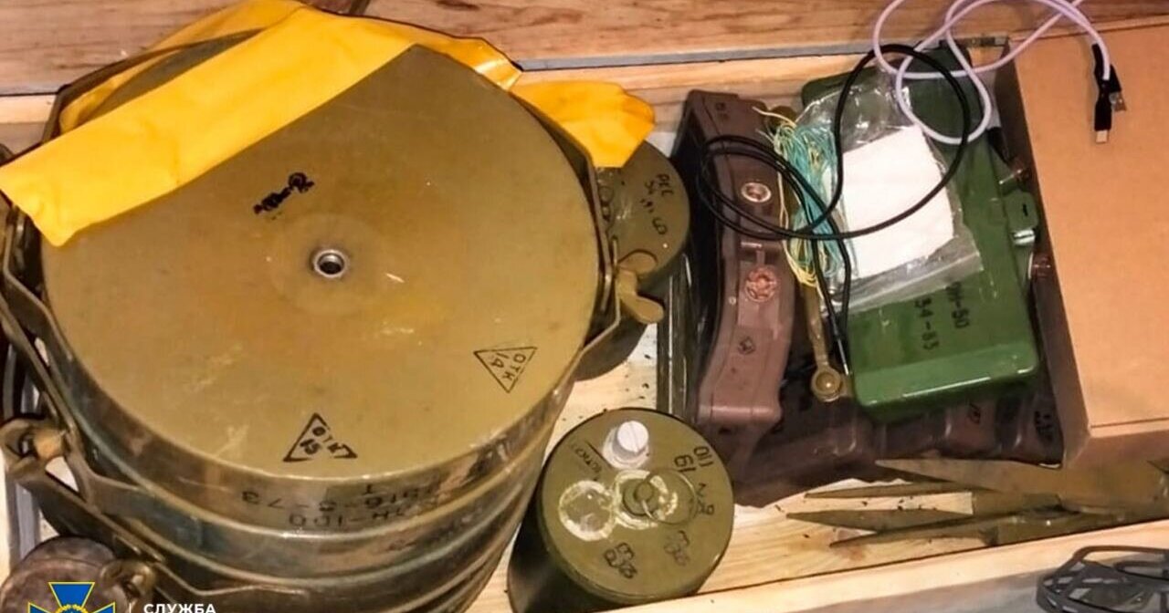 Security Service of Ukraine: Vaults with weapons of the ruscists ...